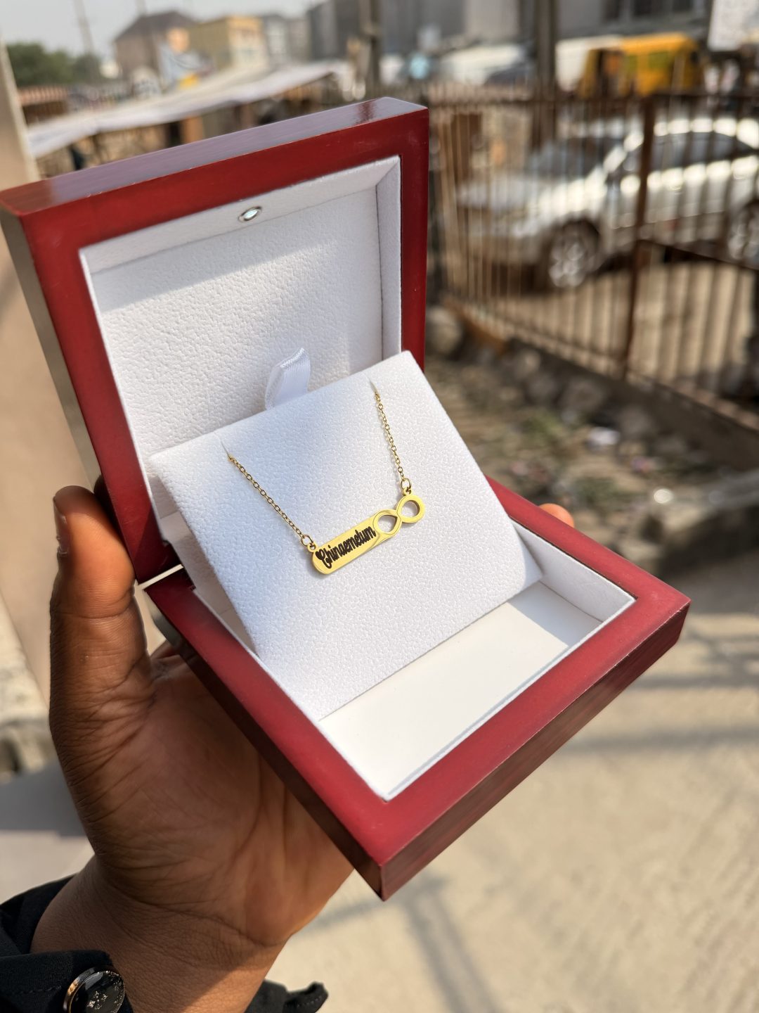 Engraved small infinity steel necklace – Gold Diggers Jewelries