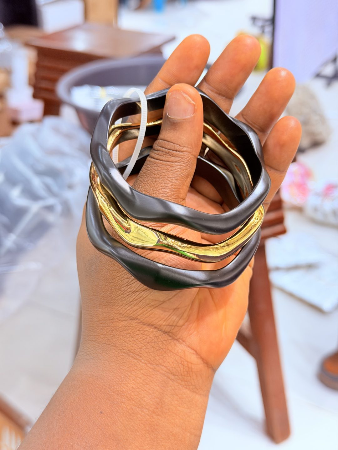 Ceramic bracelet 029 – Gold Diggers Jewelries